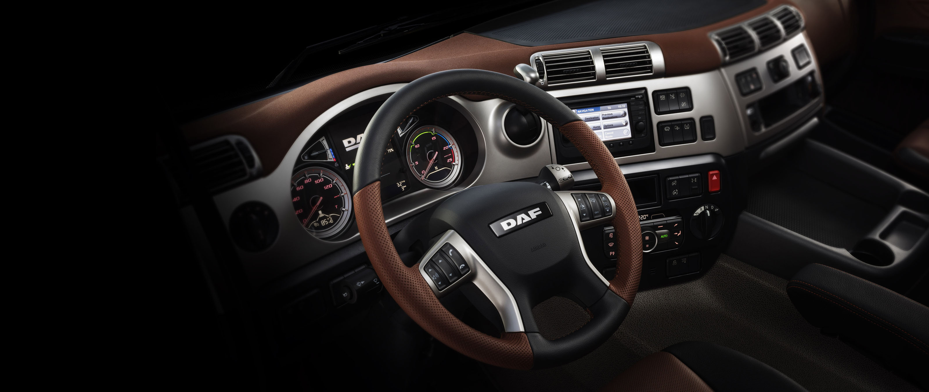 The New XF dashboard Непревзойденный комфорт для водителя